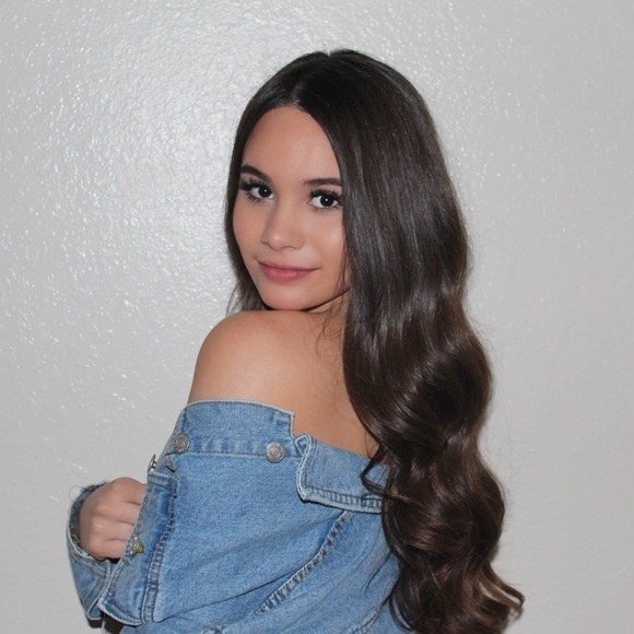 Kaylee's Closet (@kaylee_quinonez) | Poshmark